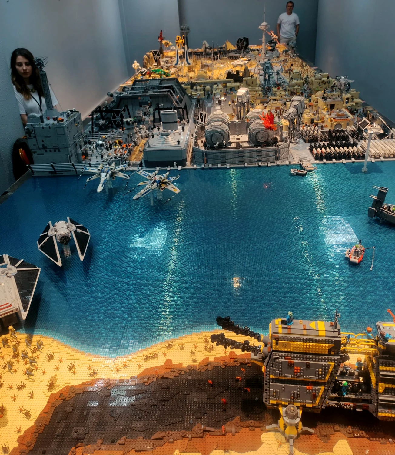 Cel mai mare LEGO Star Wars din Europa, creat în România. Cum arată și ...